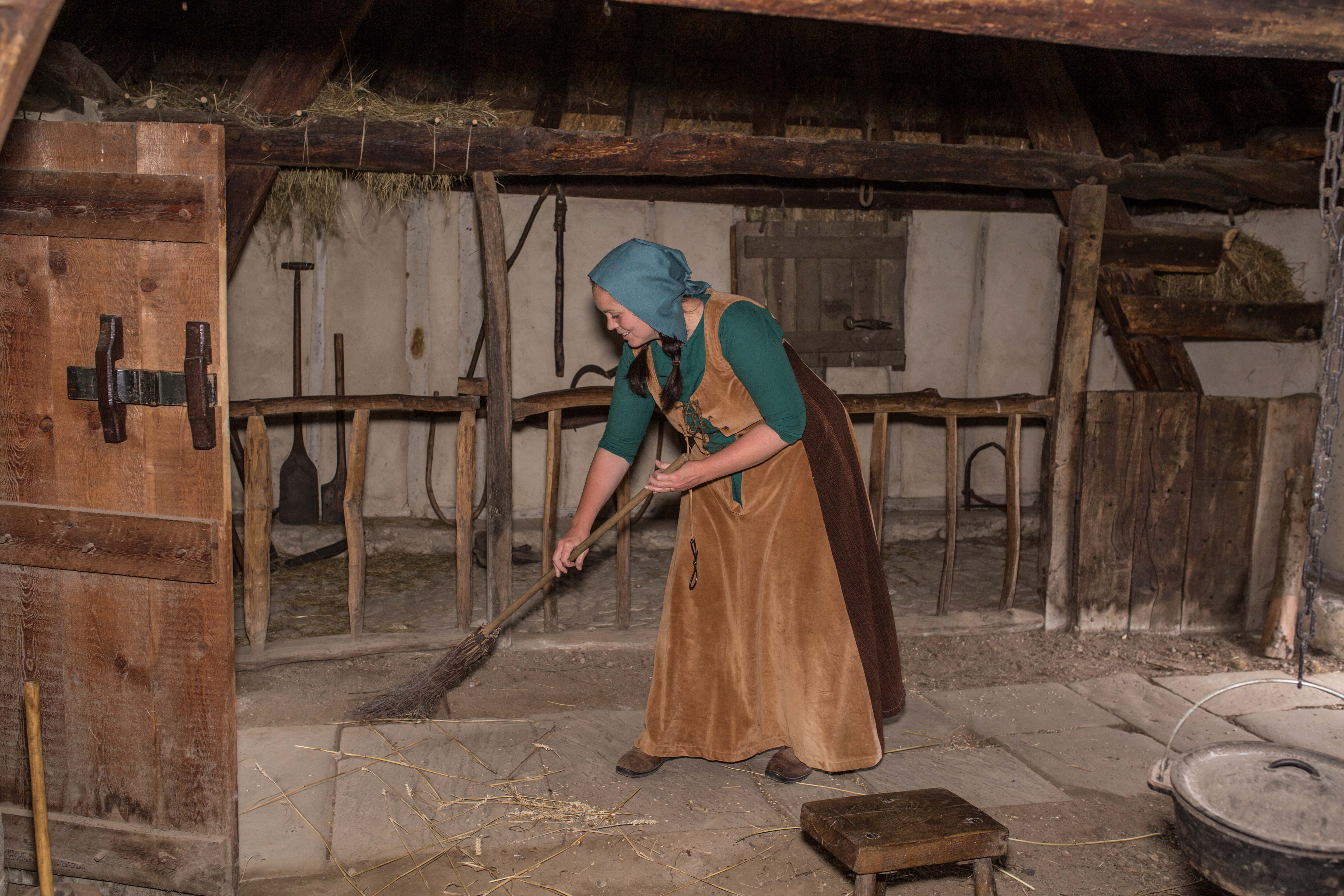 Anglo Saxon Farmers - Ryedale Folk Museum